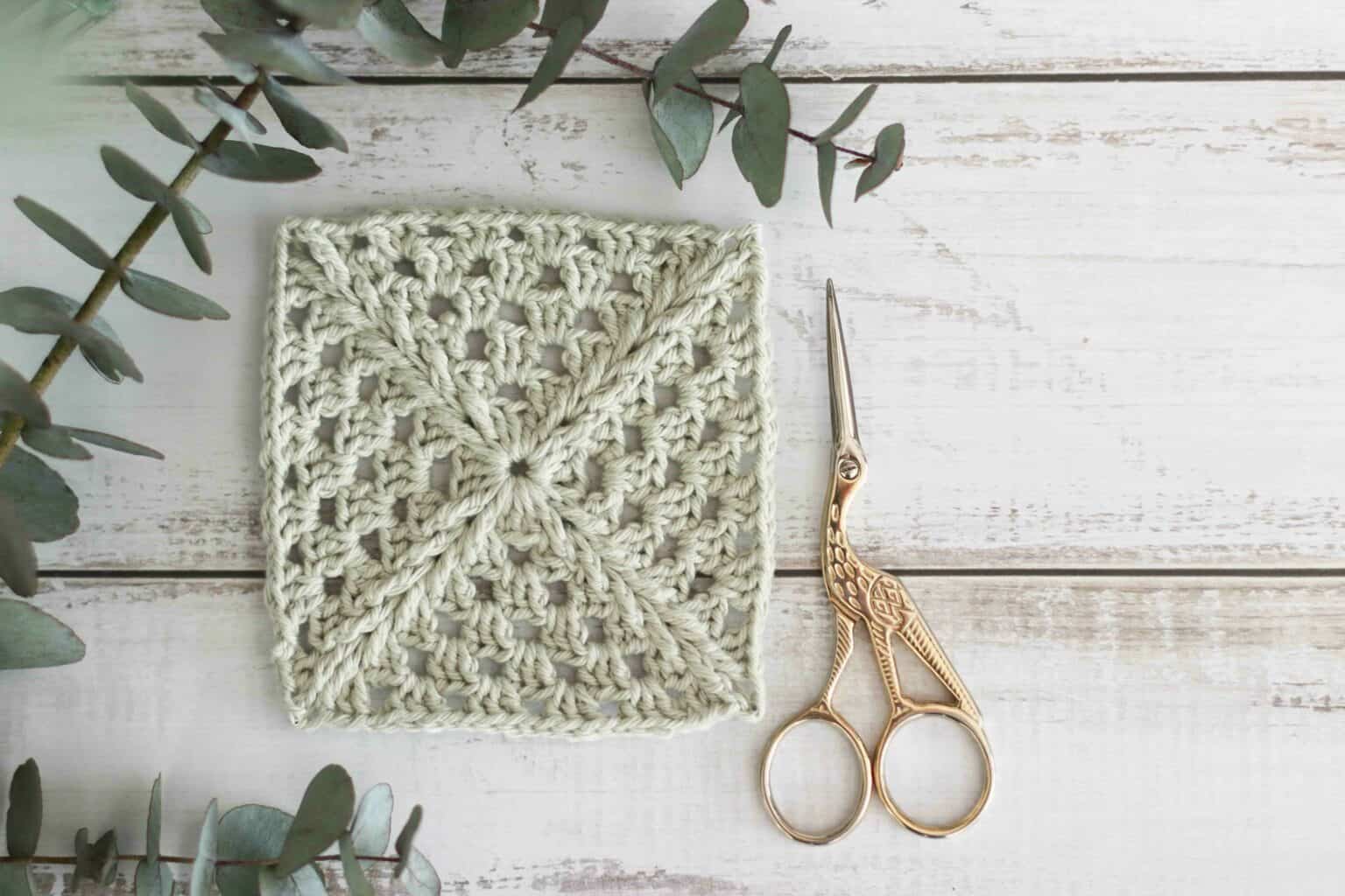 Crochet Starburst Granny Square Pattern