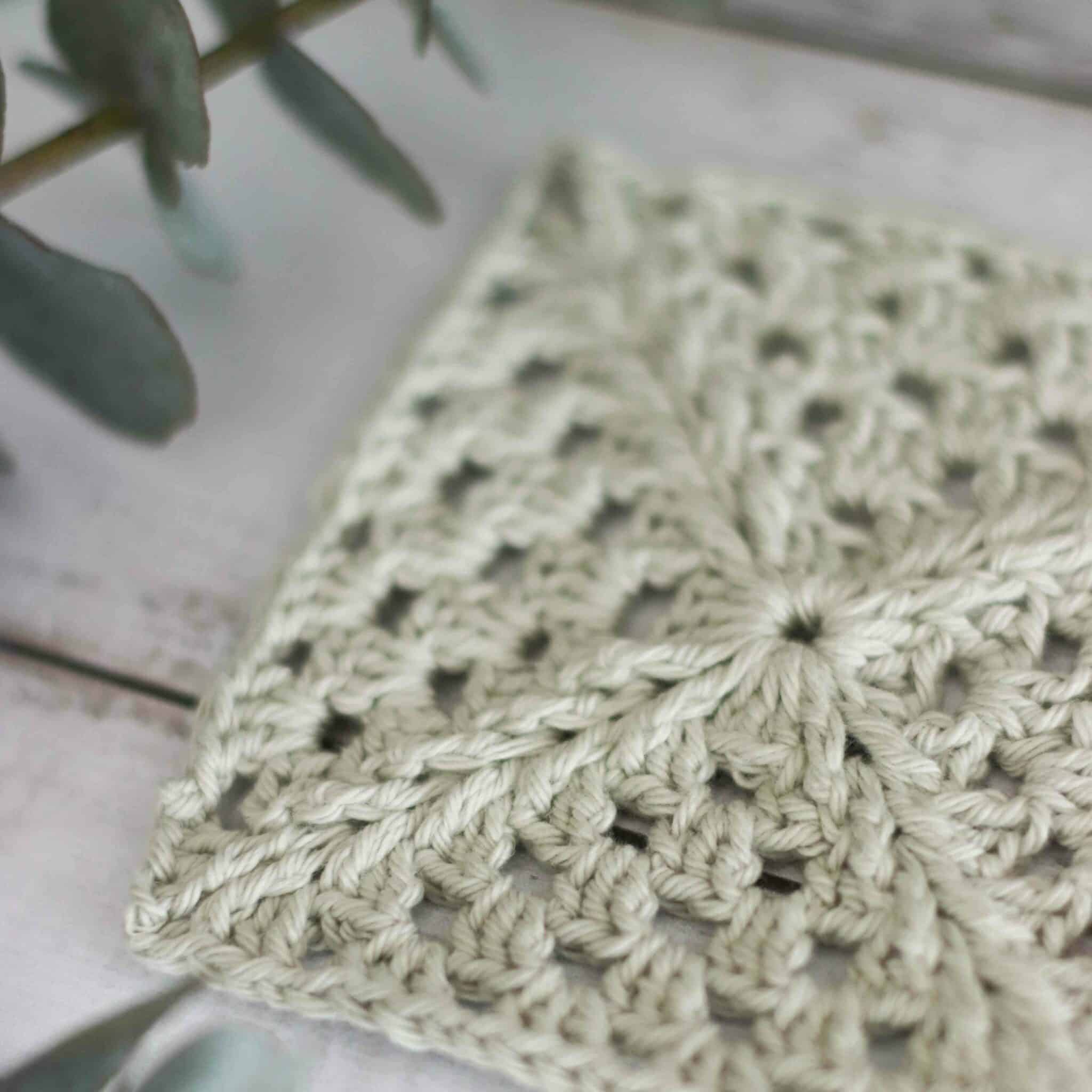 Crochet Starburst Granny Square Pattern